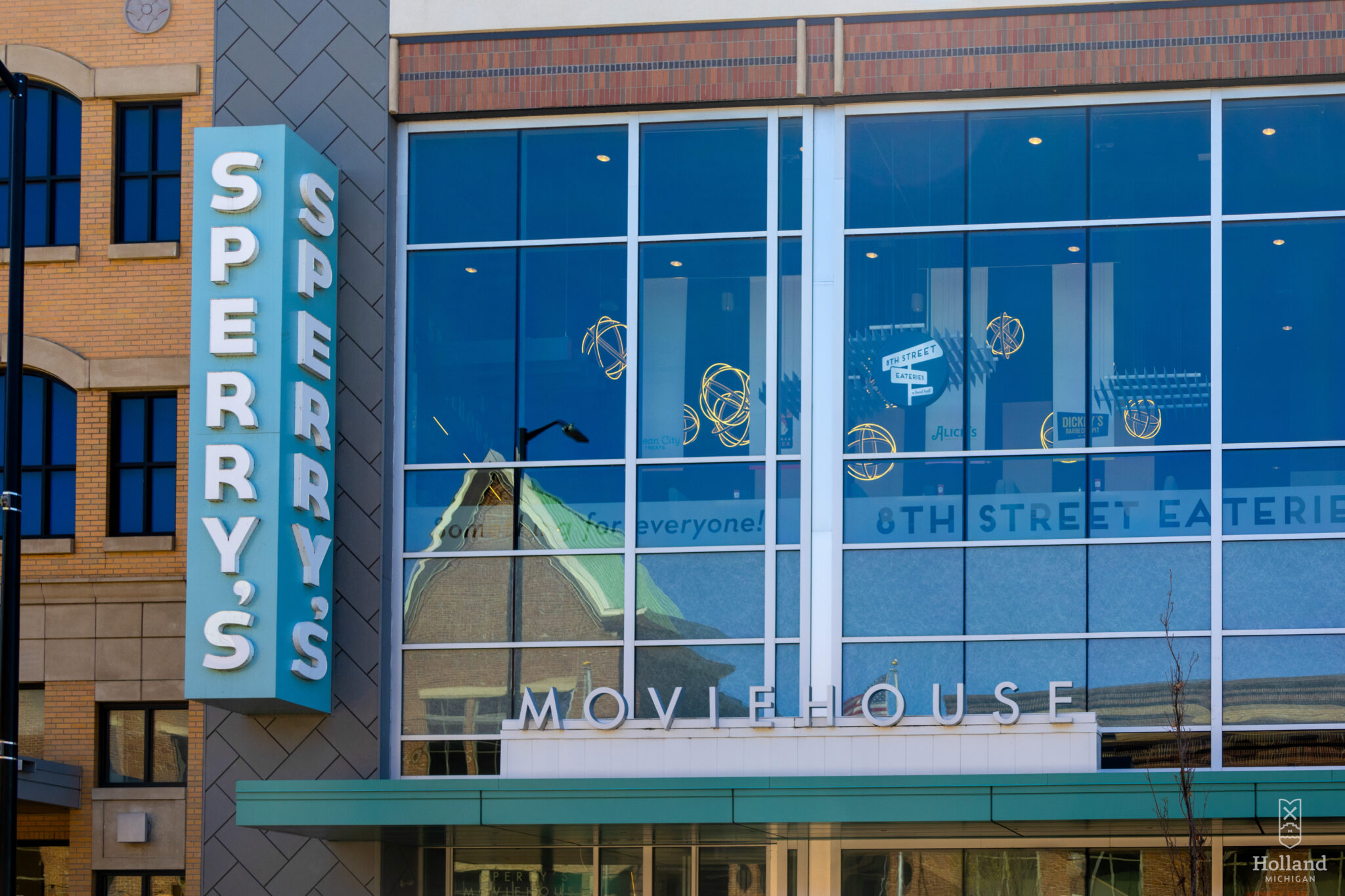 Sperry's Moviehouse - Downtown Holland